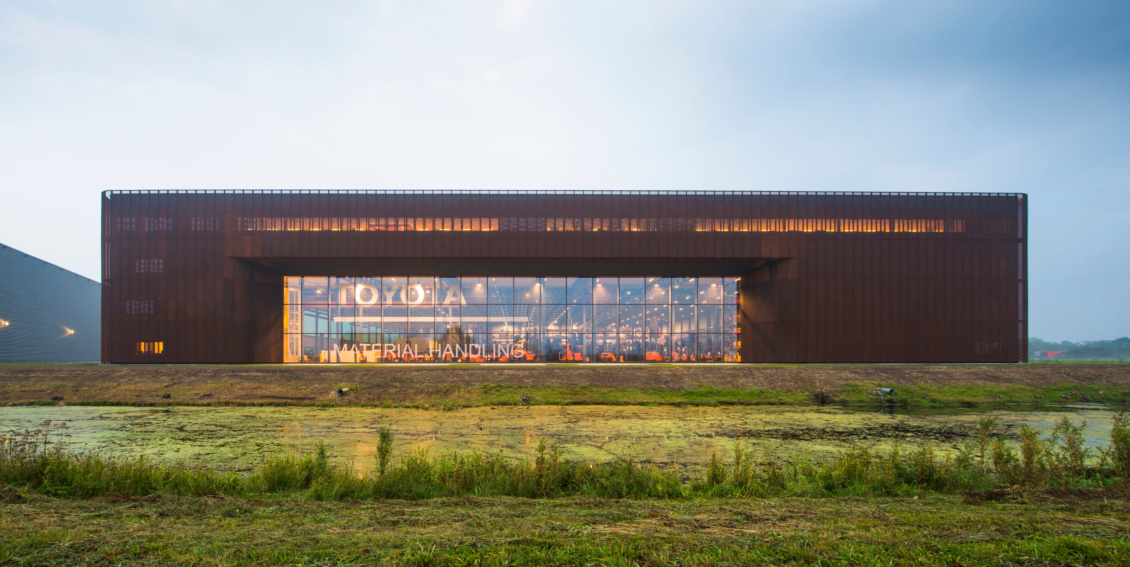 Toyota Material Handling Office