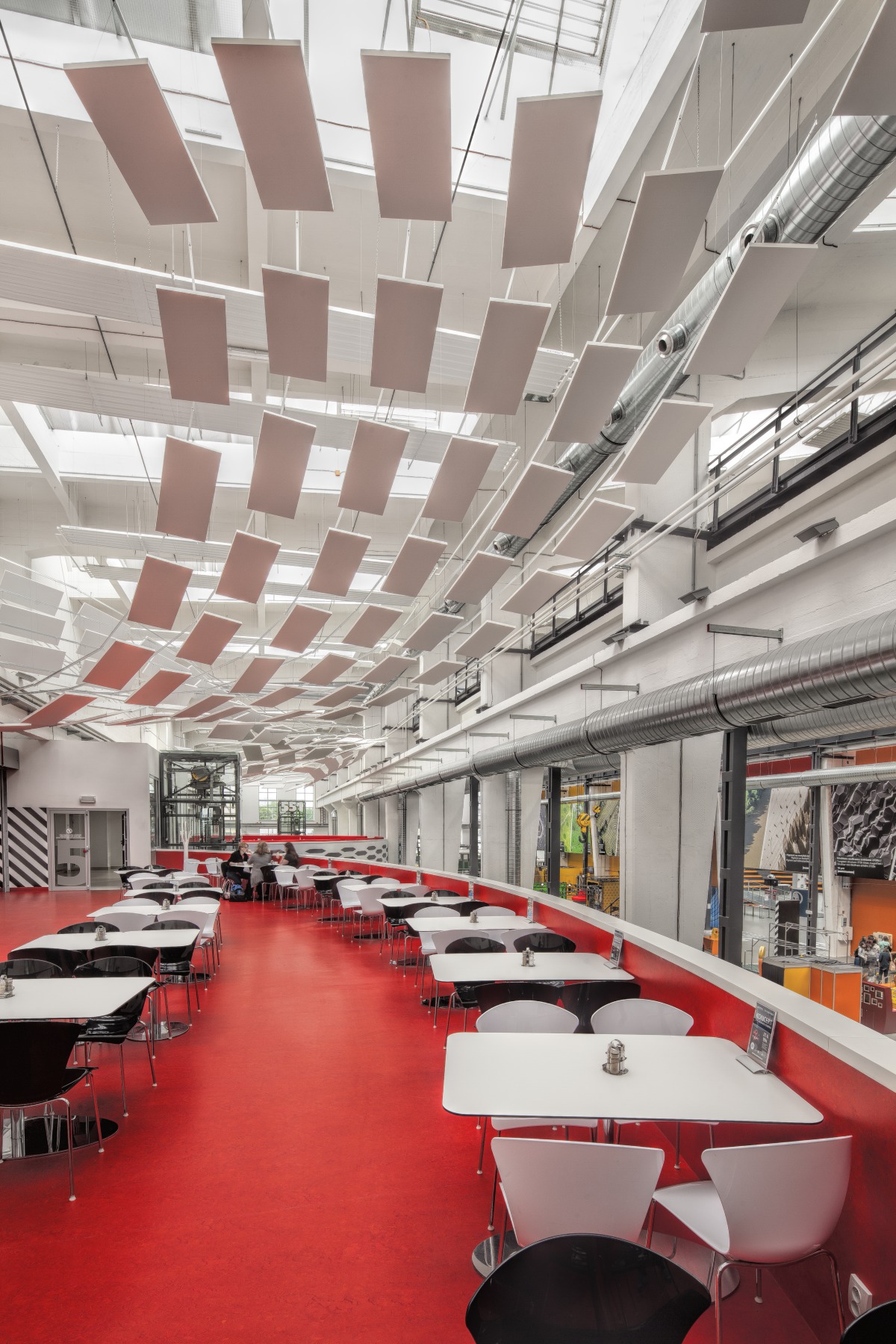 Classroom acoustics and BB93